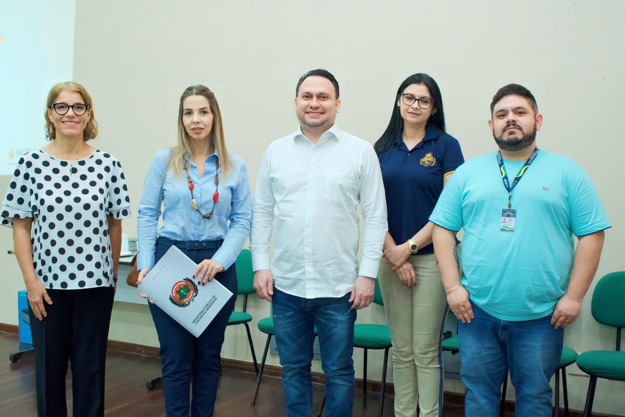 CGE participa de reunião sobre a inclusão do tema Combate à Corrupção ...